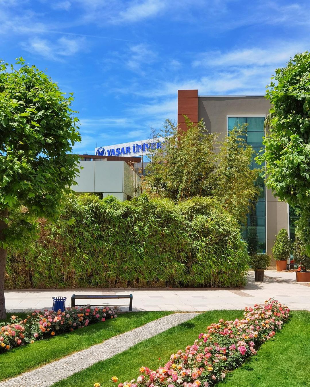 StudyQA — Yasar University — Izmir — Turkey: Fees, Rankings, Courses ...